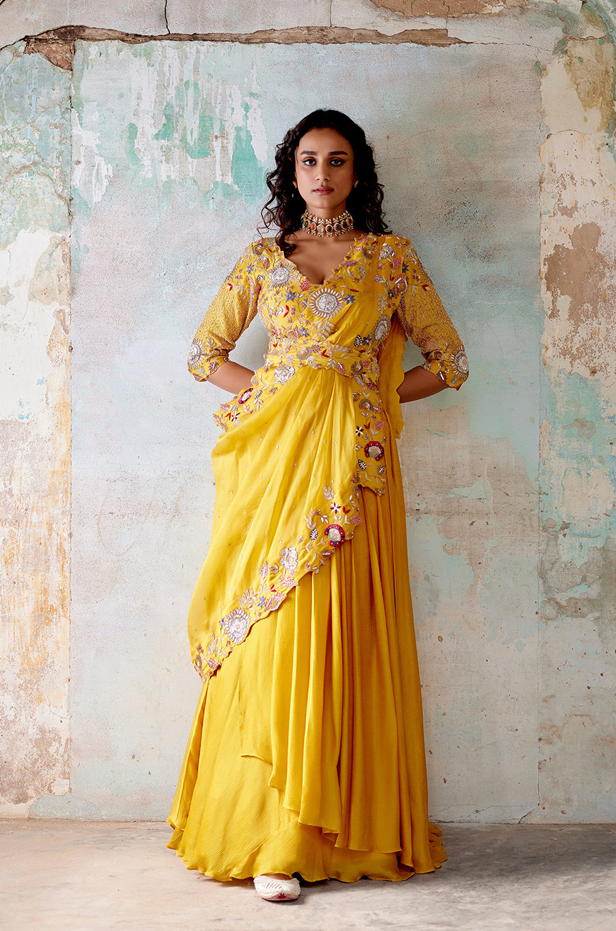 SIGNATURE SASH DRAPE LEHENGA SET – Khushboobagri
